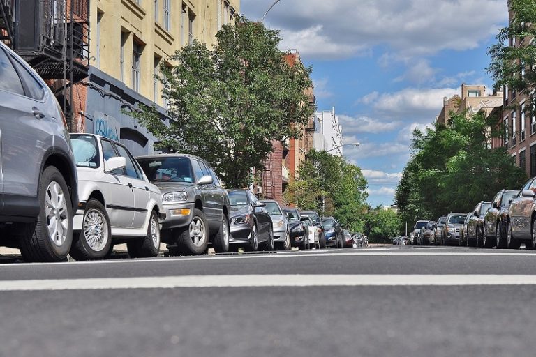 Parallel Parking Steps to Know - Varsity Driving School